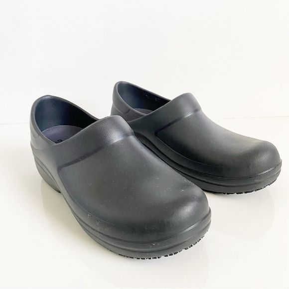CROCS | Shoes | Crocs On Theclock Black Slip On Work Clogs Rubber Size ...